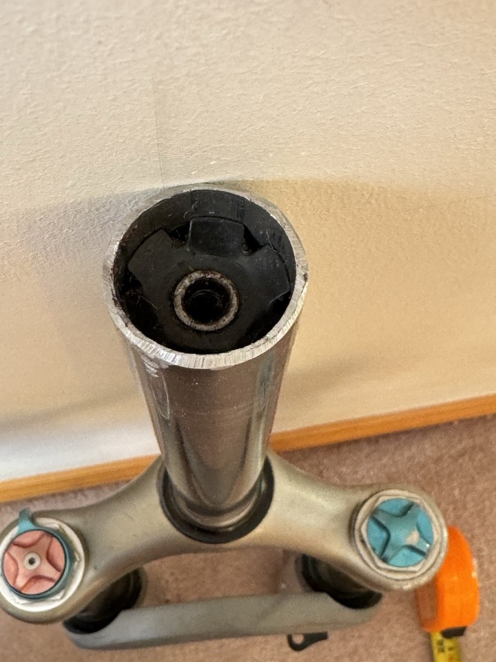 Fox F Series F100 RL 26" Wheel Straight 1-1/8 Steerer QR 100mm Travel ...