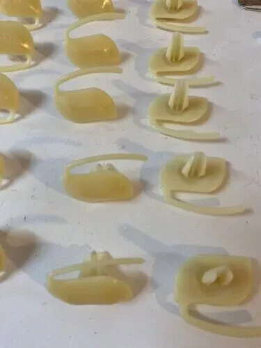 NEW 1962 1963 1964 1965 1966 Chevy Truck All Body Side Molding Clips ...