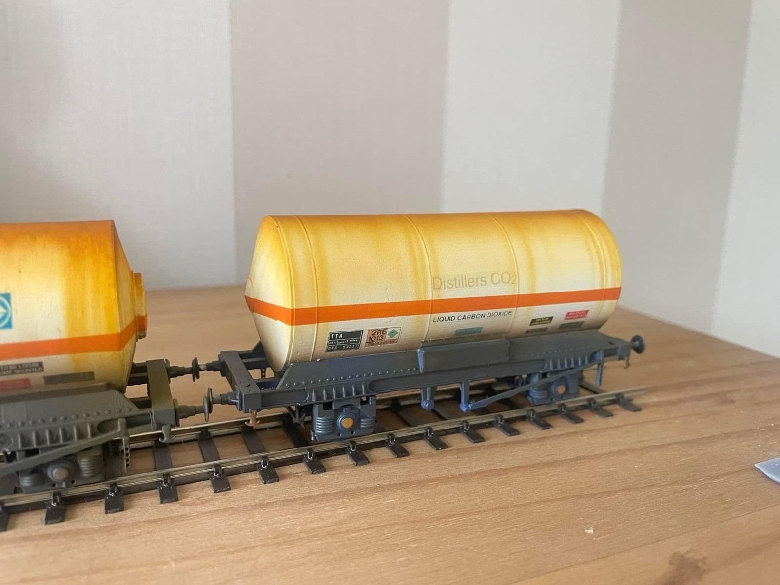 TTA CO2 Tank oo wagon kit | eBay UK