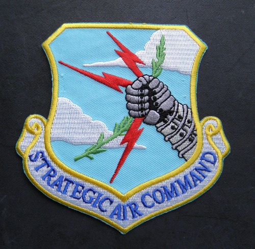 USAF AIR FORCE STRATEGIC AIR COMMAND SHIELD EMBLEM LARGE PATCH 4.4 x 4. ...