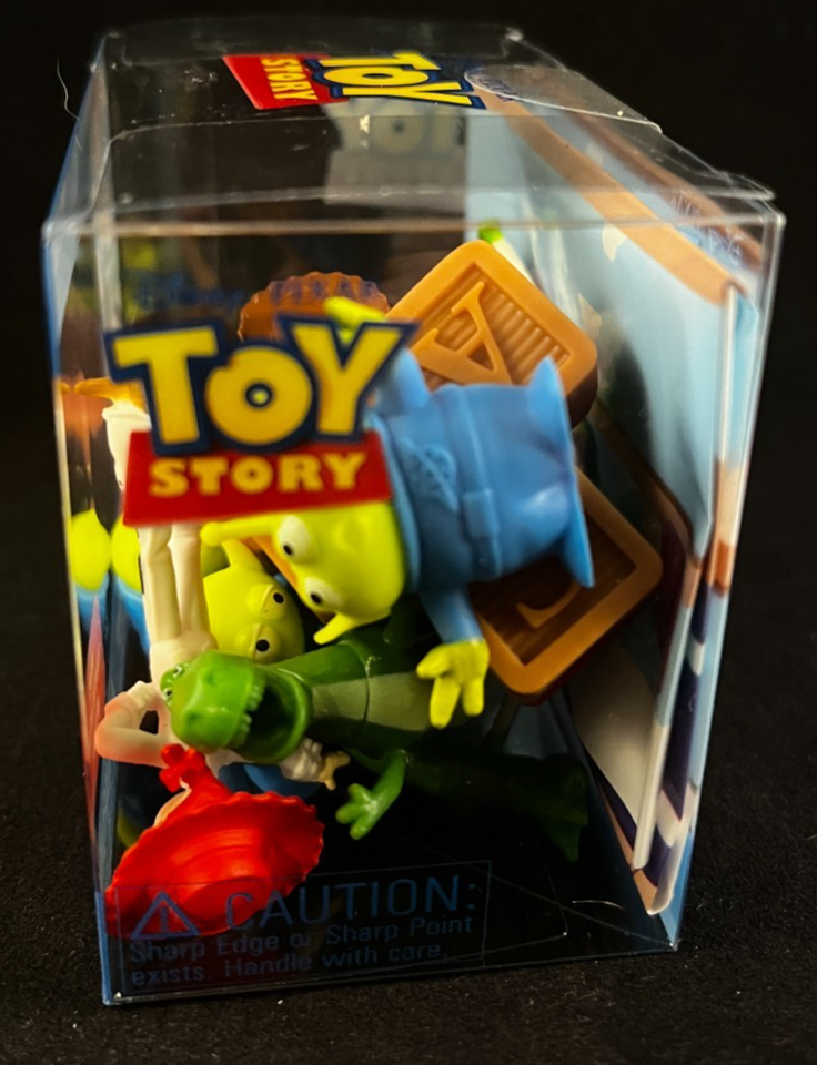 Disney Pixar - Toy Story - Critter Crate – Mini Figures, Accessories ...