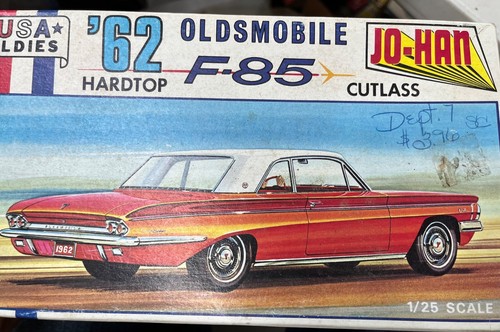 Johan c-3862 1962 Oldsmobile F-85 Coupe KIT 1/25 McM niob | eBay