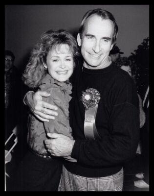 Lot of (3) 1980s JAMES SIKKING, BETTY THOMAS & BARBARA BOSSON Original ...