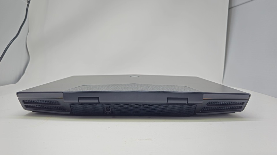 Alienware M17x R2 Laptop i7-720QM 1.60GHz, 8GB RAM, 160GB SSD, Radeon ...