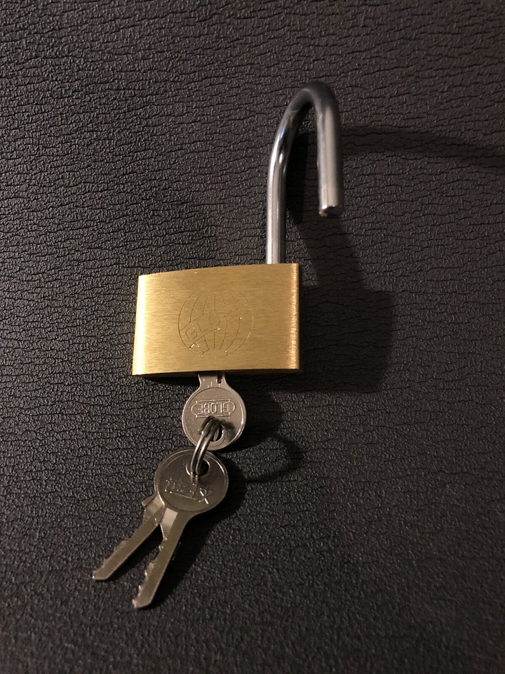 Globe 50mm HL-405B Brass Padlock Security Lock And Keys Steel Shackle ...
