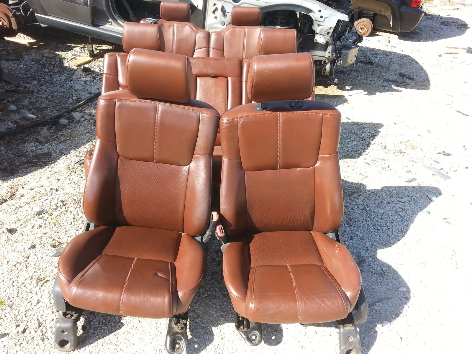 06 Jeep Commander XK saddle brown leather seats front & middle row | eBay