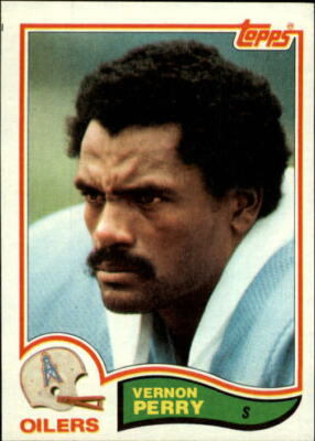 A9369- 1982 Topps Football Cards 101-200 +Rookies -You Pick- 15+ FREE ...