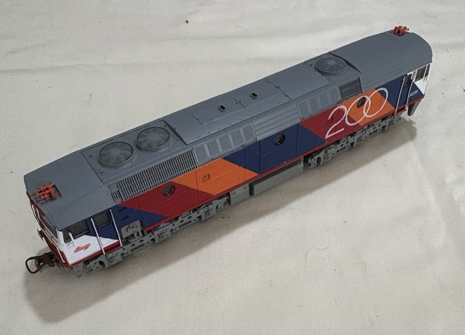 Lima HO NSWGR ‘Bicentennial’ 422 Class Diesel Locomotive | eBay Australia