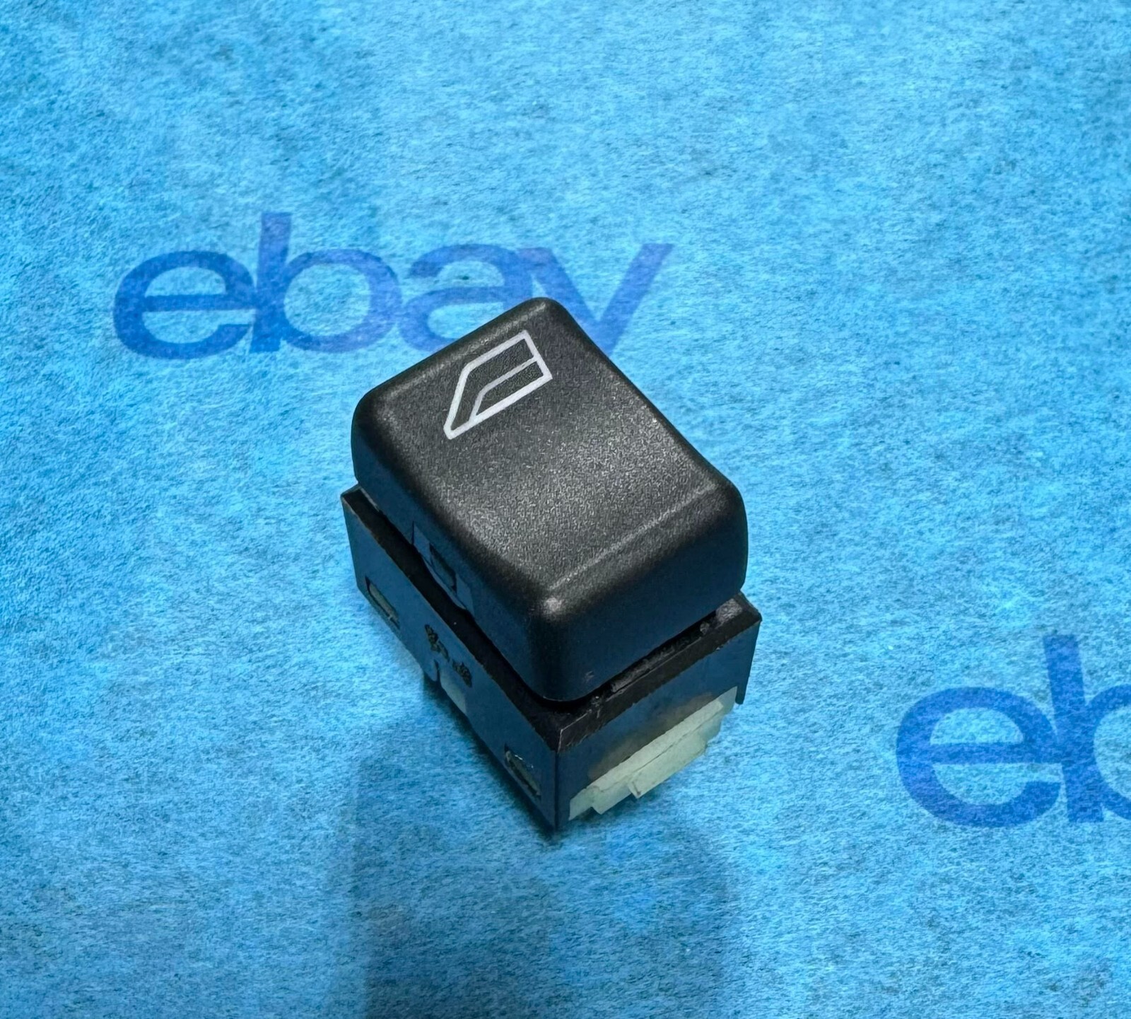 Volvo VNL 64t Passenger Side Window Switch #3944085 for sale online | eBay