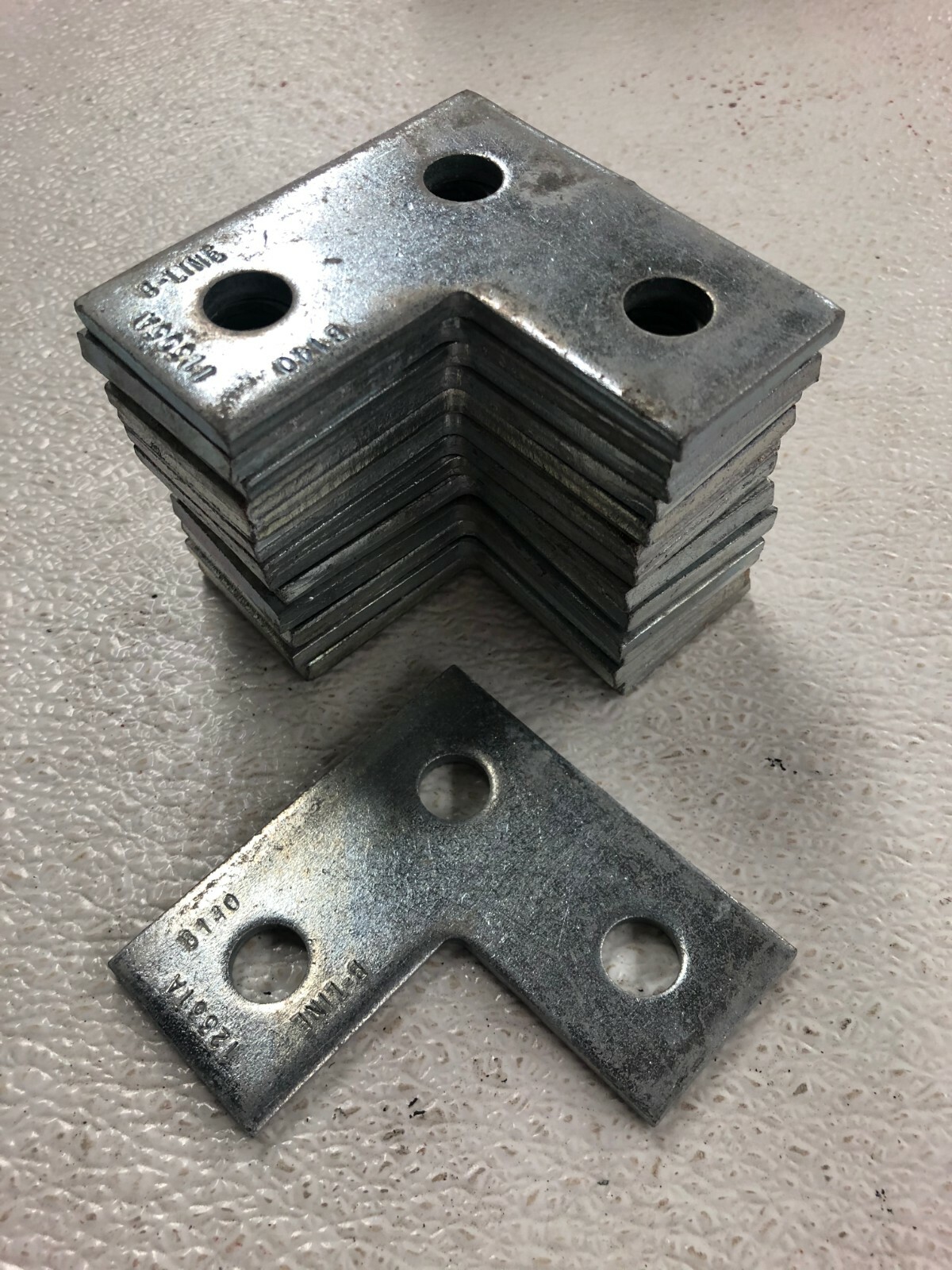 B-Line B140 3-Hole Corner Connector Plate Zinc Strut Fitting USED (Lot ...