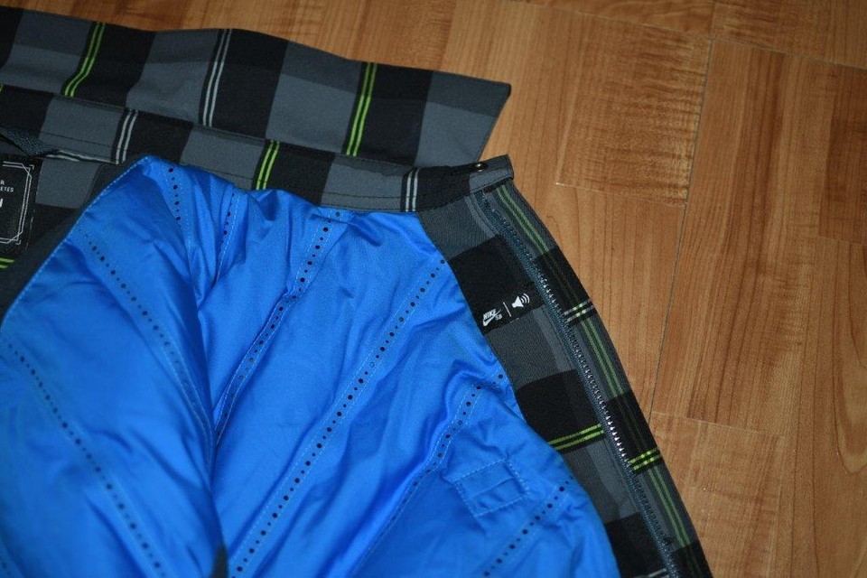 NIKE SB AEROLOFT 800 MENS SNOWBOARDING FLANNEL JACKET - MENS SIZE SMALL ...