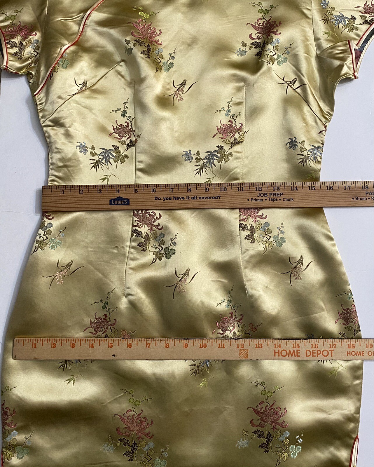 Vintage Chinese Cheongsam Gold Satin Brocade Qipao Em… - Gem