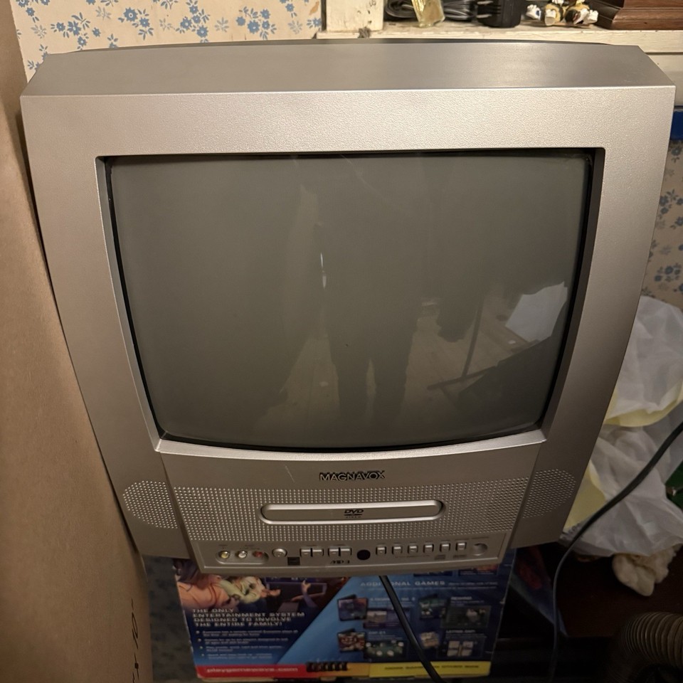Magnavox MSD513E 13" CRT TV DVD Combo Retro Gaming Television No Remote ...