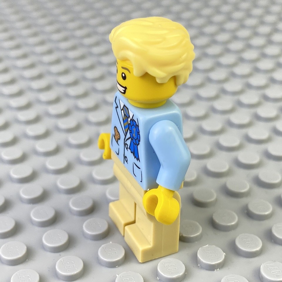 LEGO Dog Show Winner Minifigure Collectible Series 16 Minifigure Only ...