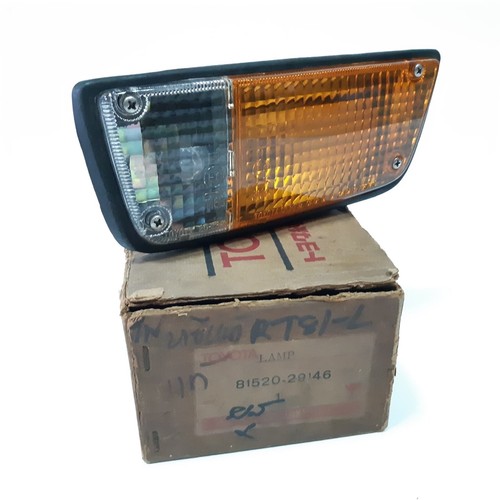 TOYOTA CORONA RT81 Front Parking Turn Signal Light Lamp Genuine Parts ...