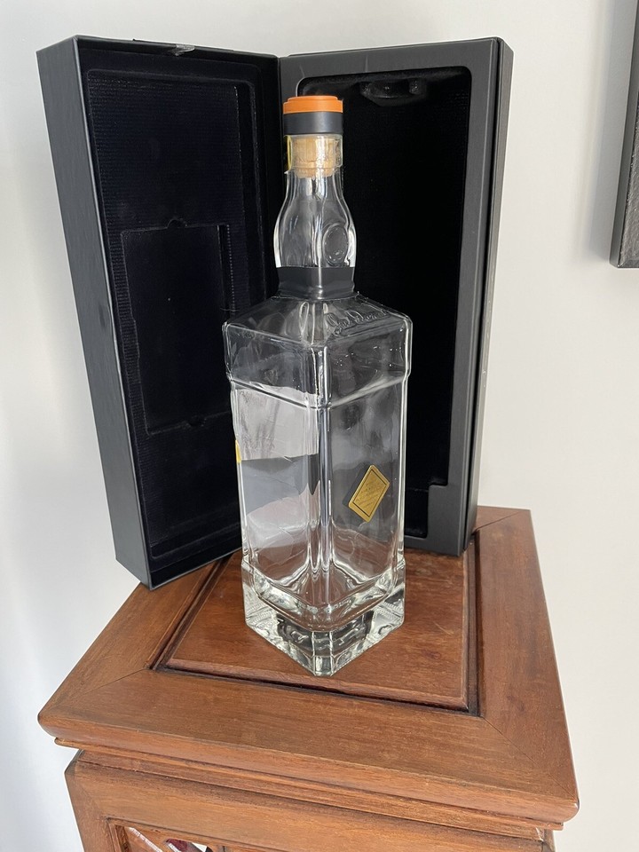 Johnnie Walker Black Label Blade Runner Deckard 2019 Bottle Prop Custom ...