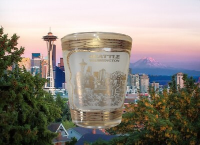 Seattle Shot Glass Souvenir Space Needle SEATTLE USA Vintage Shot Glass ...