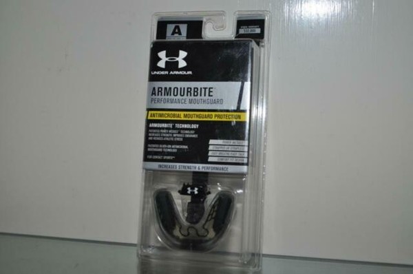 Under Armour Armourbite Antimicrobial Performance Mouthguard Adult Age ...