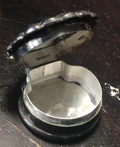 Vintage Seashell Sterling Pill Box — 925 Nice Quality! FULLY FUNCTIONAL ...