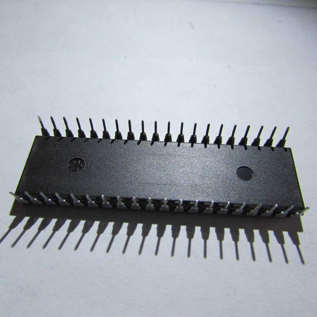 SC80C51BCCN40 Philips Intel 80C51 CMOS single-chip 8-bit ...