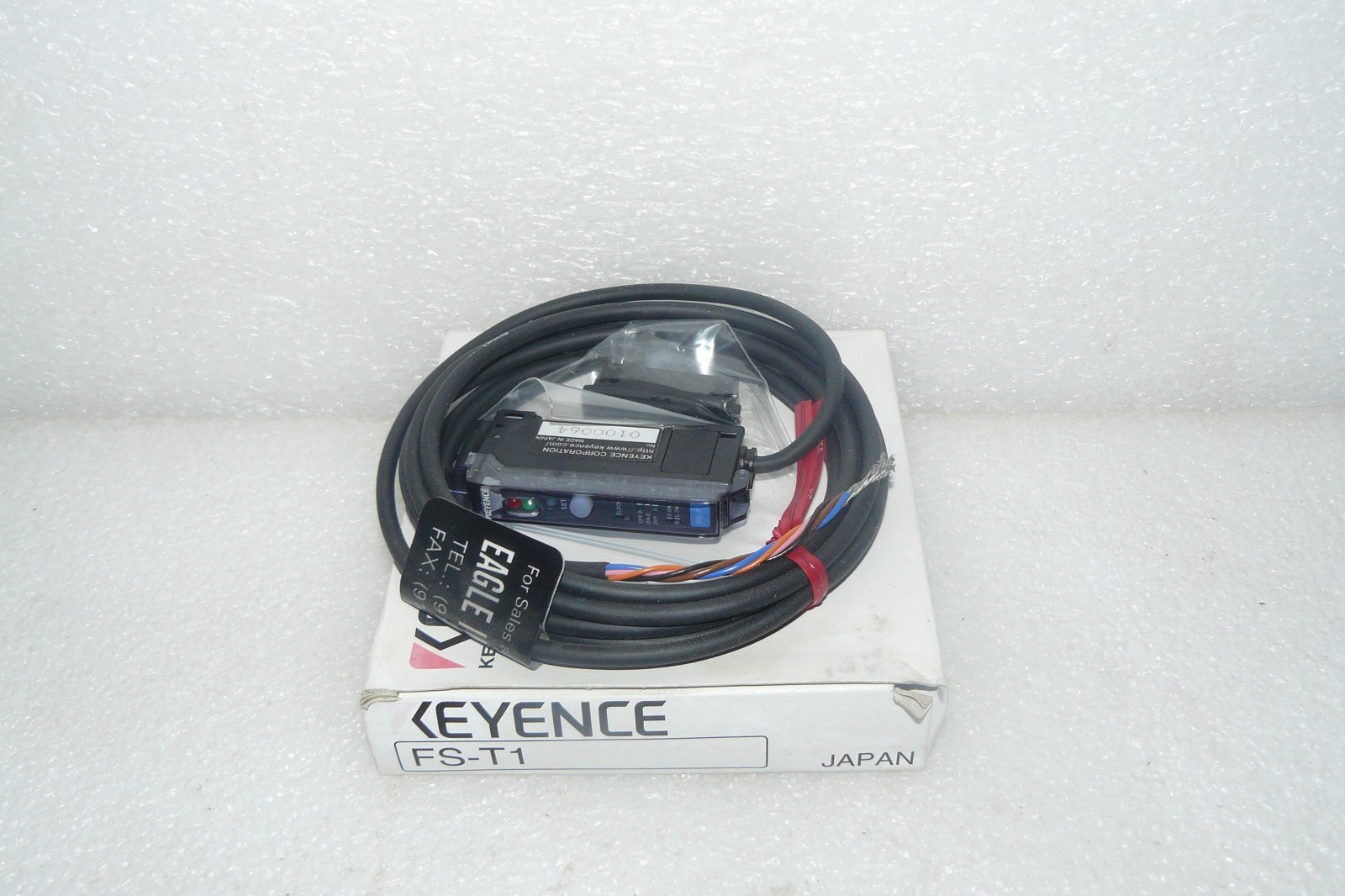 KEYENCE FS-T1 PHOTOELECTRIC AMPLIFIER FIBER OPTIC NEW | eBay