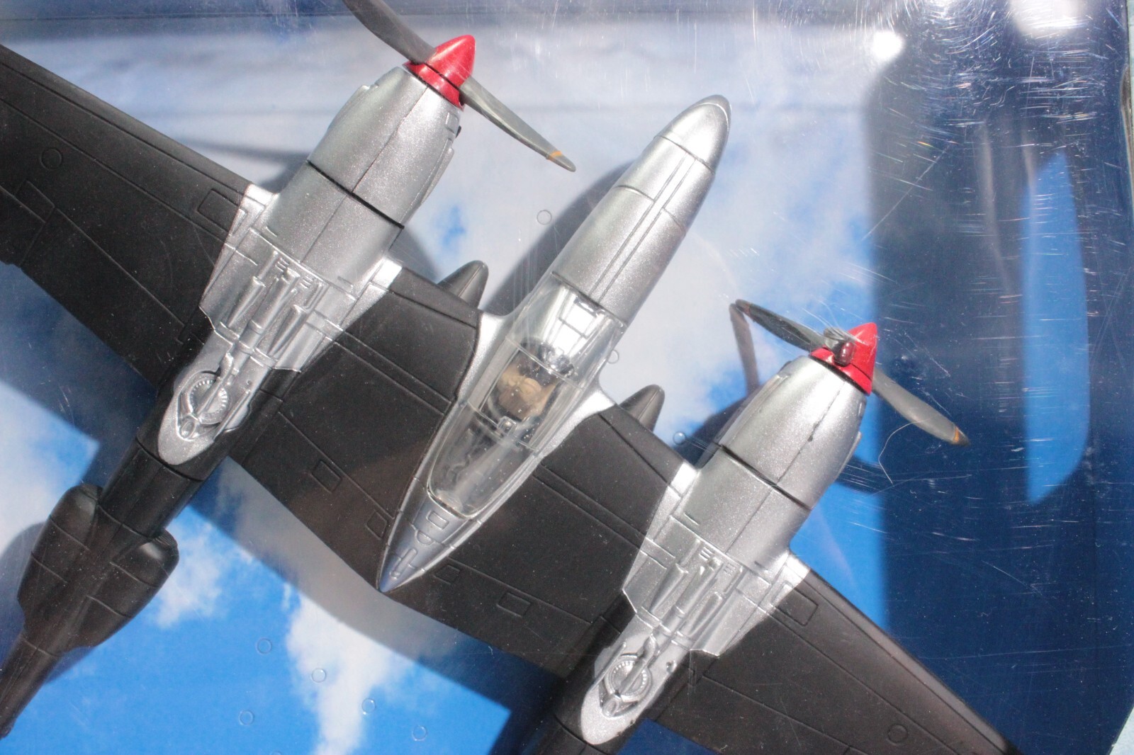 NewRay Sky Pilot Collection Boeing B17 Flying Fortress Heavy Bomber ...