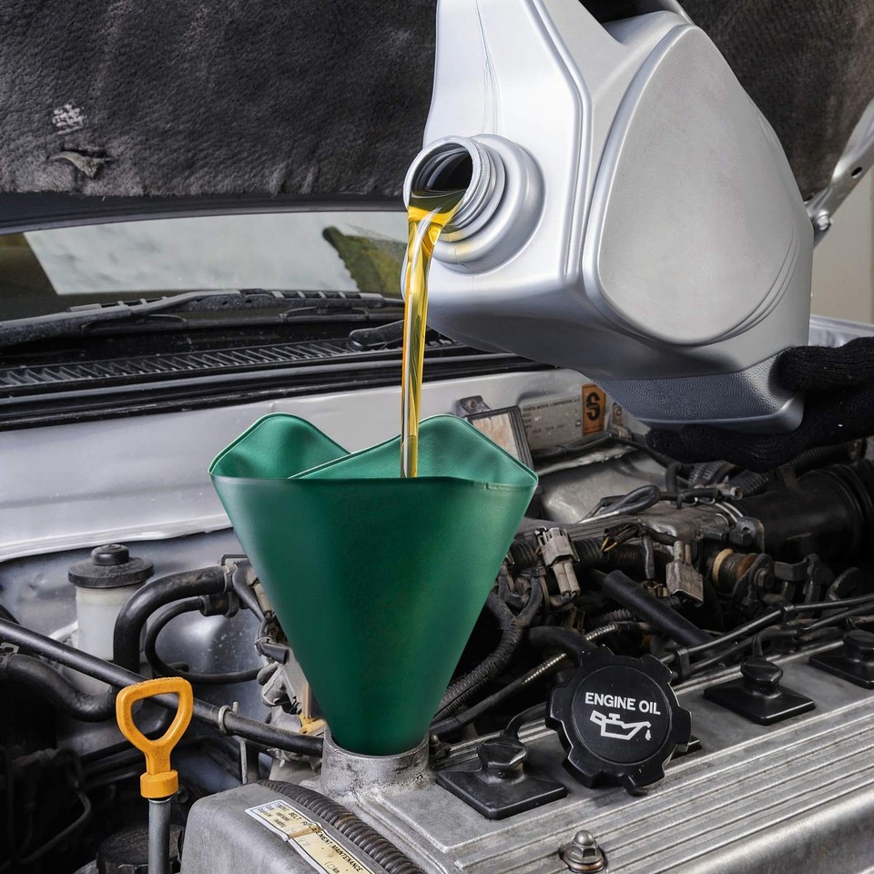 2 Pcs Flexible Draining Oil Funnel Tool Form A Funnel for Oil Change ...