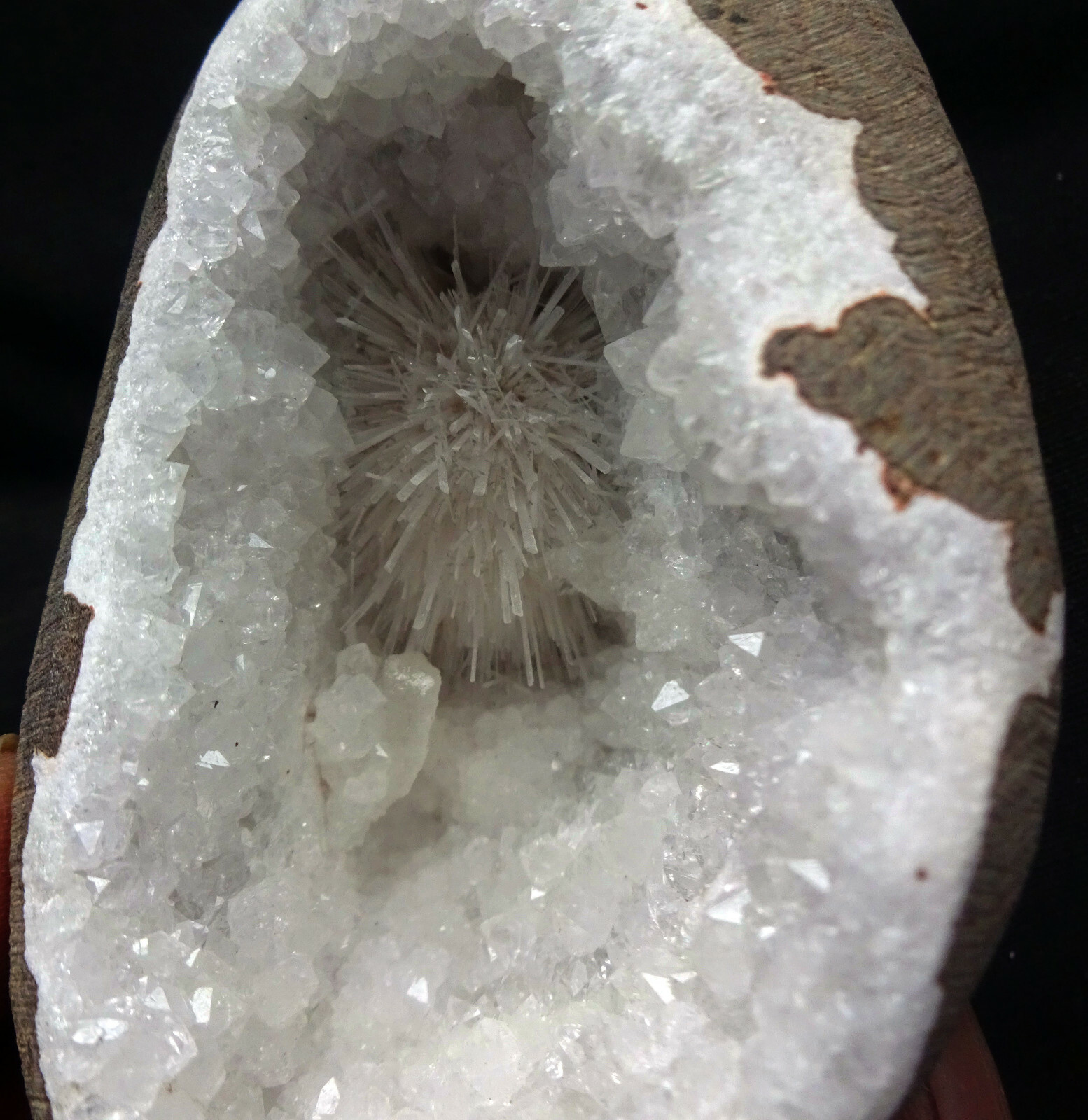 STUNNING NATROLITE BLOW BALL W/ STERELITE IN MM QUARTZ CORAL FORMATION ...