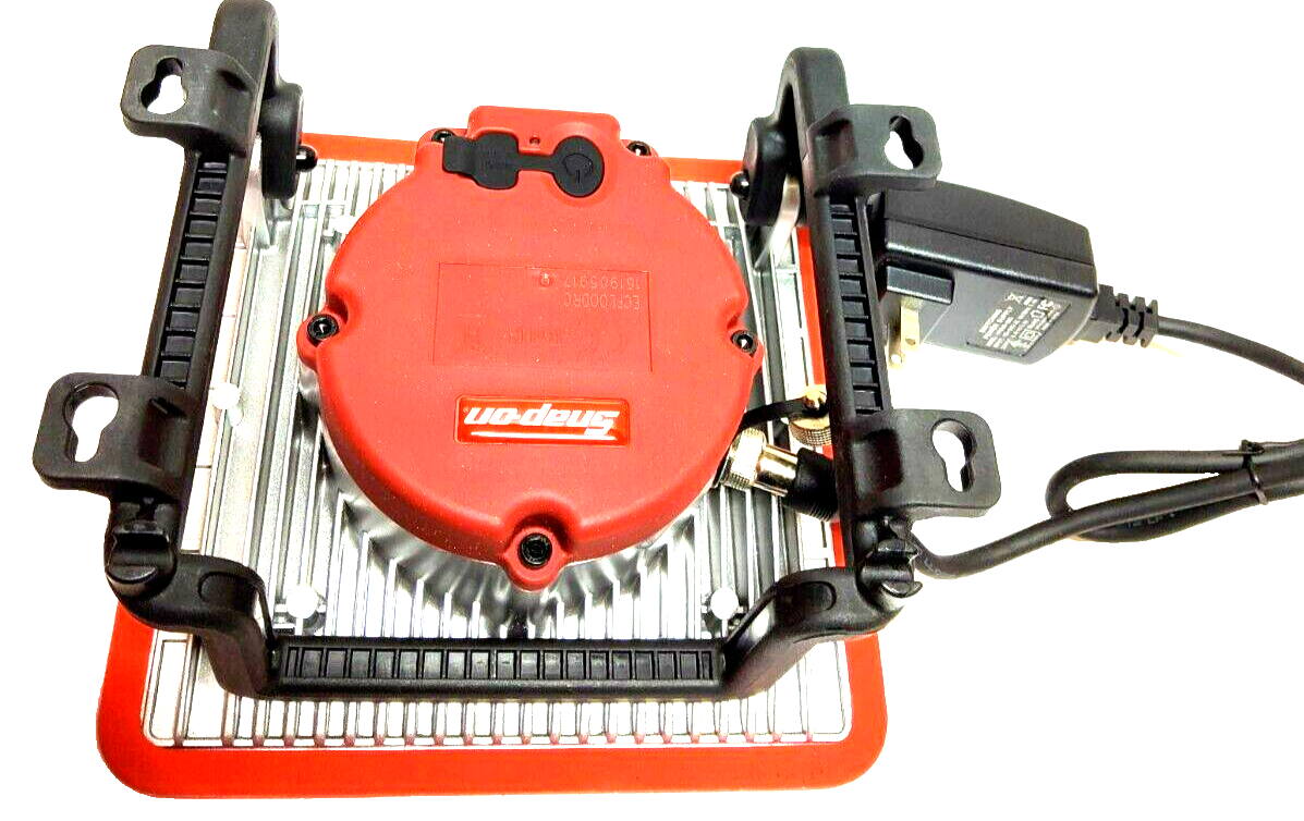 Snap-on ECFLOODRC 2000 Lumen Cordless Floodlight W Ecfloodrc-20 Magnets ...