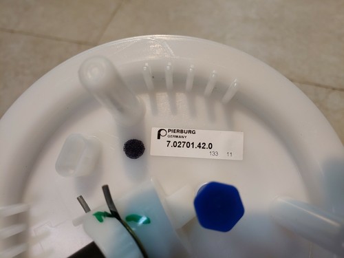 2012-2015 C-class W204 OEM PIERBURG Fuel Pump Assembly 702701420 ...