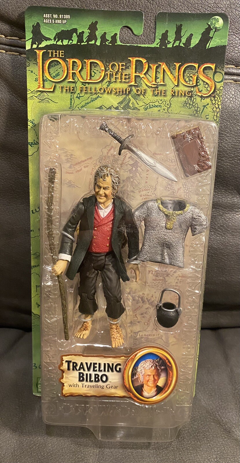 Toy Biz LOTR Fellowship of the Ring TRAVELING BILBO FIGURE Lord of the ...