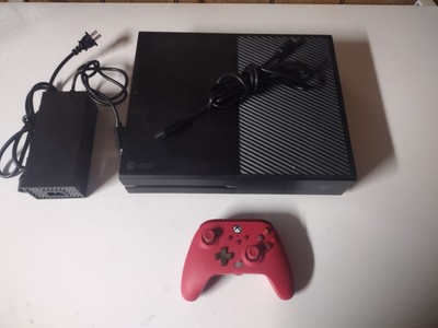 Microsoft Xbox One 500GB Console with wires and controller- Black ...