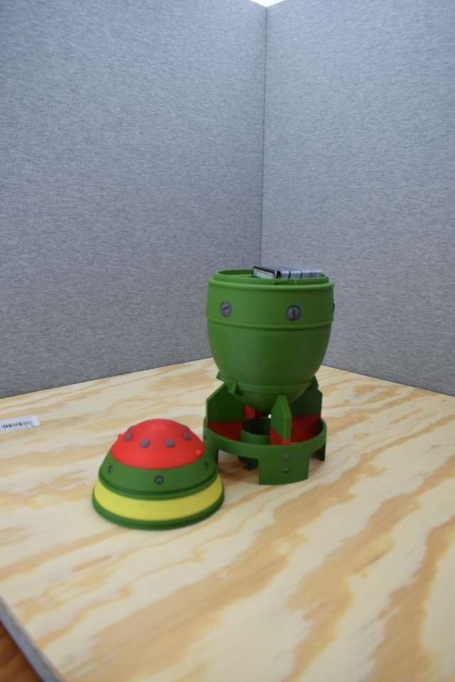 Magic the Gathering Fallout Mini Nuke Deck Box - Fallout Themed Deck ...