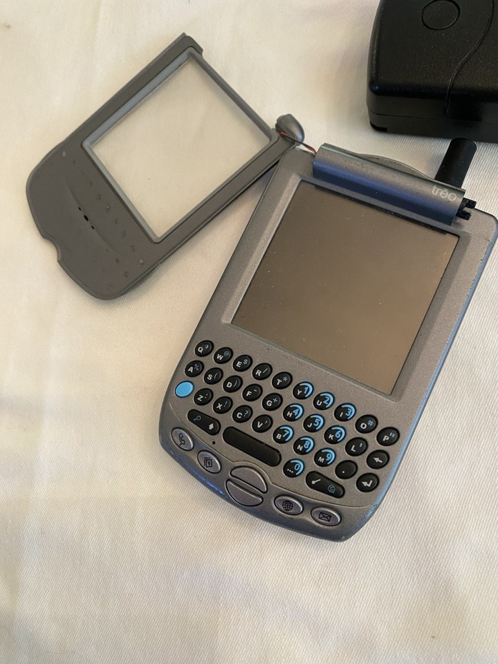 Handspring Treo 90 - Gray ( Unknown Network ) Palm Powered Smartphone ...