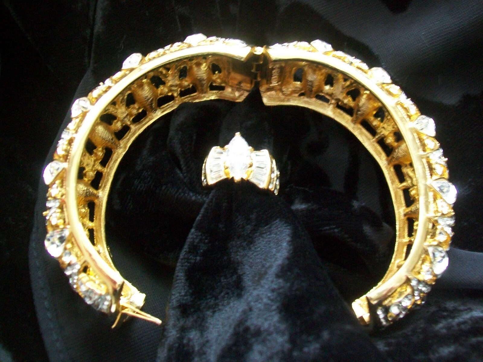 Vintage IVANA TRUMP Couture Ring & Bracelet Set in Go… - Gem