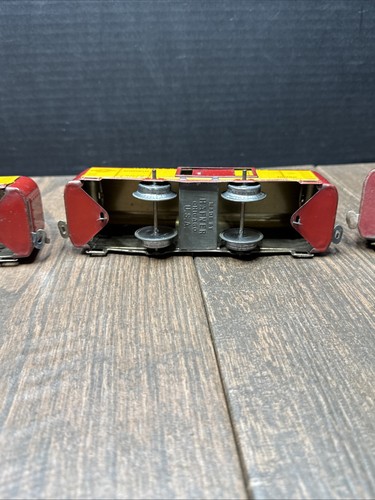 Hafner Streamliner Passenger Train Set: #1010 Wind-Up Engine w/Tin ...