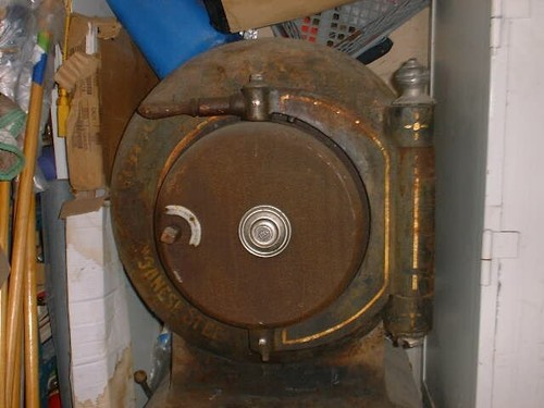 Cannon Ball Safe Manganese Steel Victor & Safe Lock Co Yale Lock 3000 ...