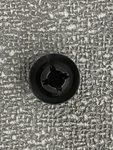 SINGLE 2008-20 RAM 1500 2500 3500 Tail Lamp Clip OEM# 68061648AA | eBay