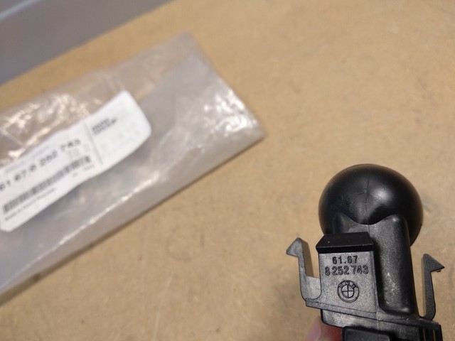 Genuine OEM Headlight Washer Nozzle for BMW 61678252743 for sale online ...