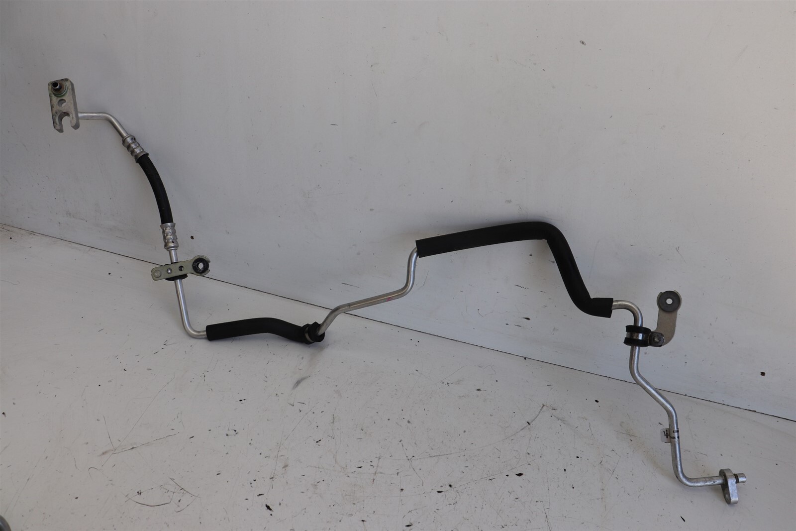 Maserati Ghibli M157 2016 AC Air Con Hose Line Pipe 670003216 J166 for ...