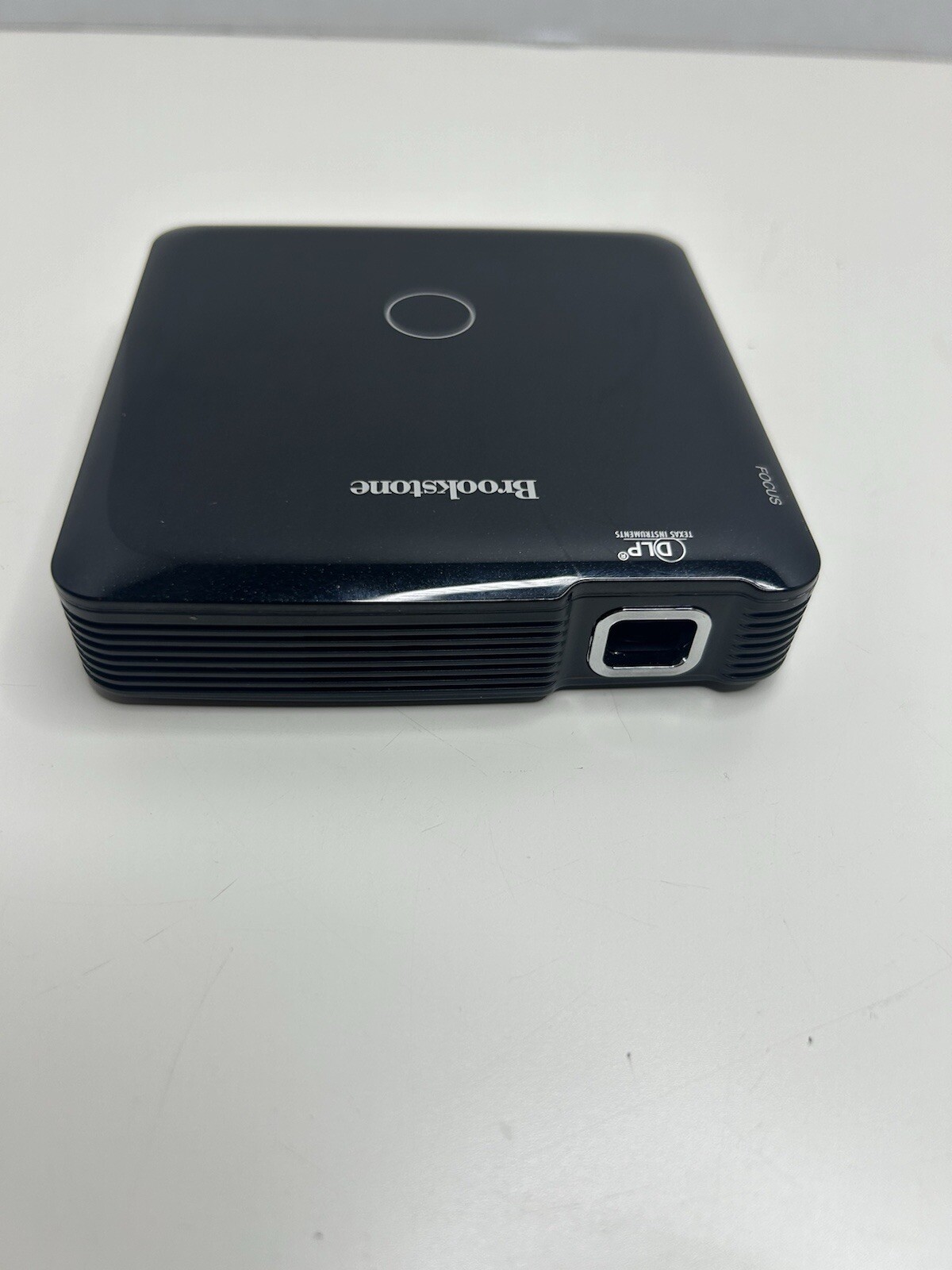 Brookstone Pocket Projector Mobile Movies Presentations Videos100 ...