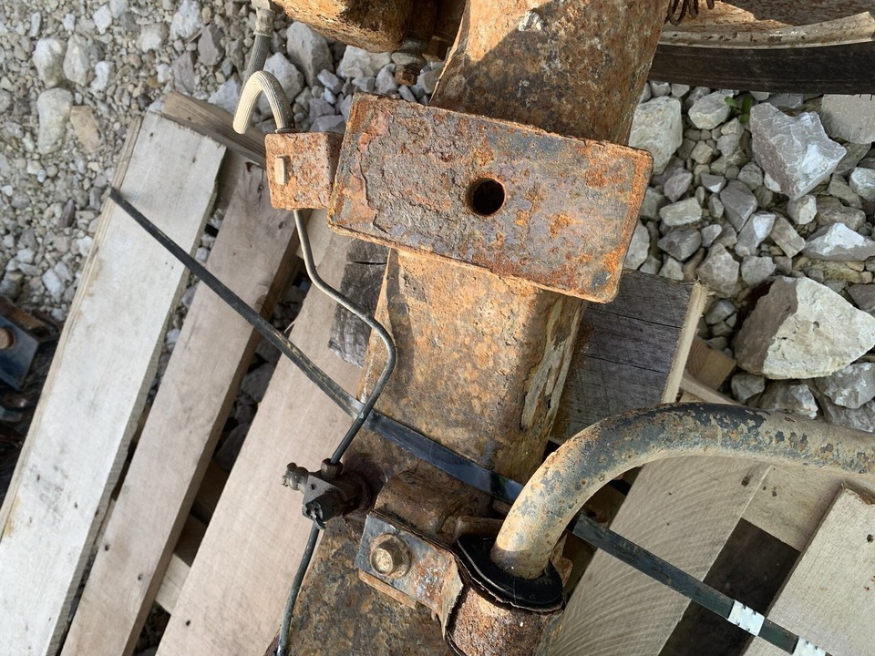 Ford F550 rear differential And Axle Housing F 550 | eBay