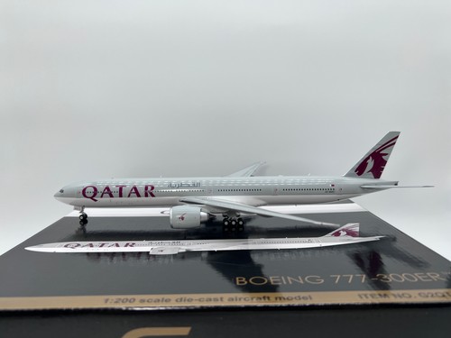 Gemini Jets 1:200 Qatar Airways Boeing 777-300ER A7-BAC current colors ...