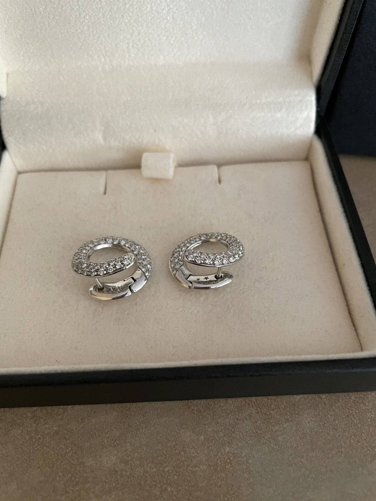 H. STERN 18K 1.25CTW DIAMOND SIDEWAYS HOOP EARRINGS | eBay