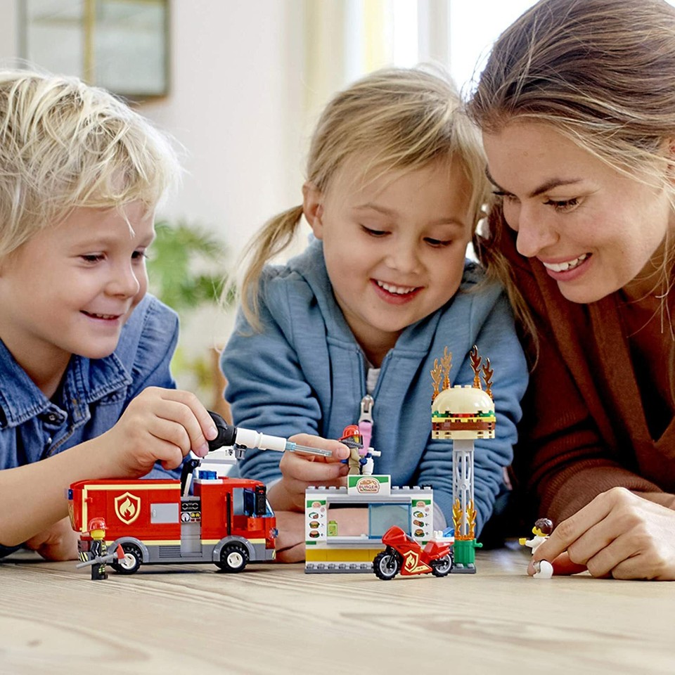 Lego City Town 60214 BURGER BAR FIRE RESCUE Truck Brigade NEW SEALED | eBay