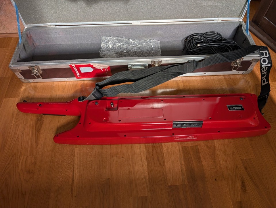 Roland AX-1 MIDI Keyboard Controller / Keytar w/Custom Hard Travel Case ...