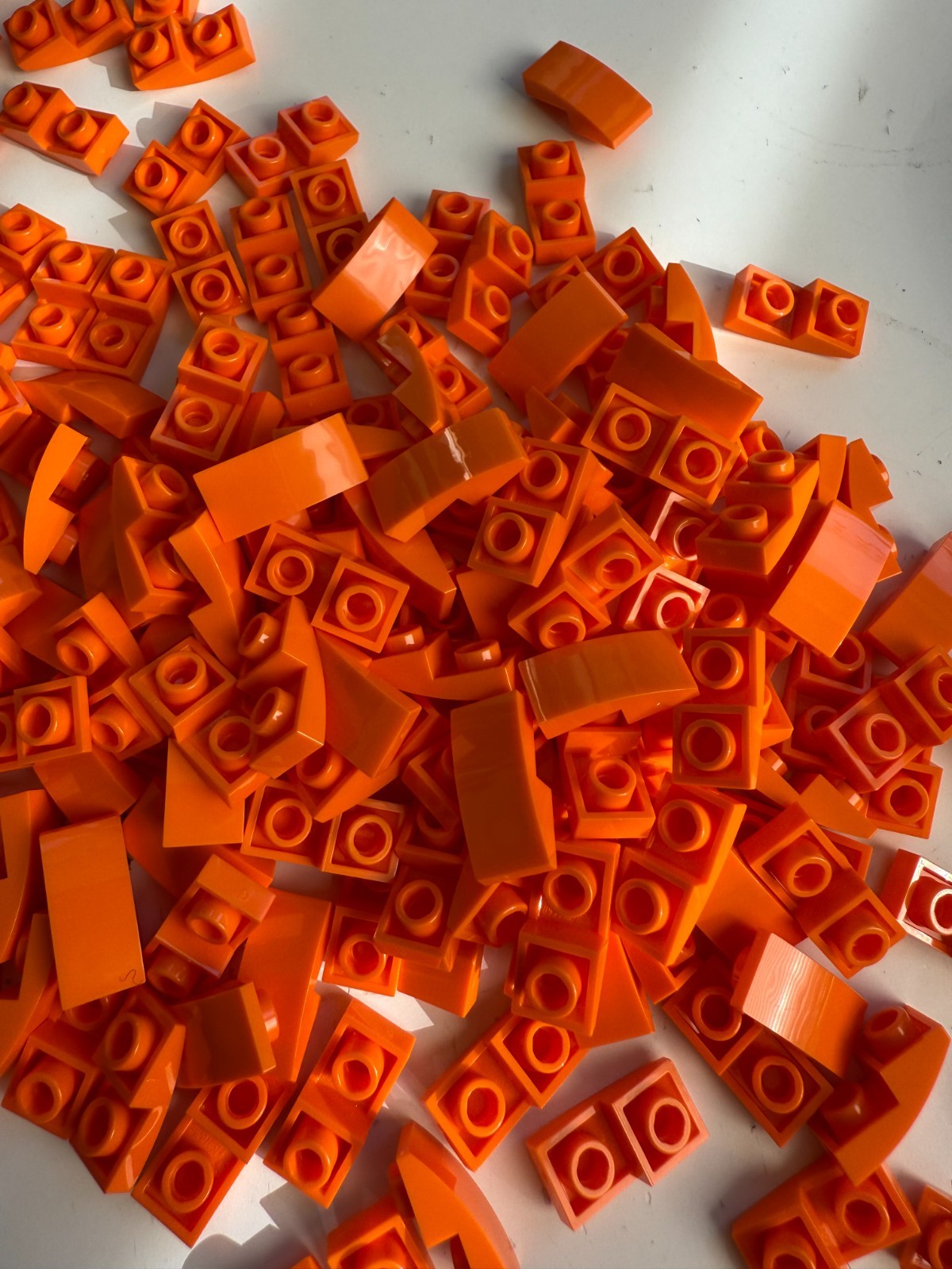 LEGO- NEW- #24201- ORANGE- CURVED SLOPE 2 X 1 INVERTED -20 PIECES | eBay