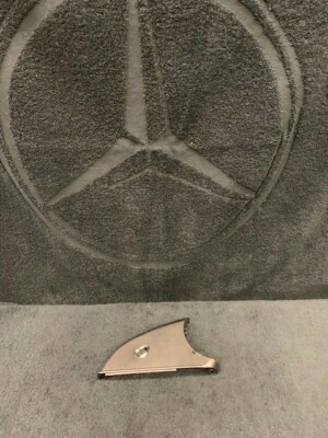 Mercedes-Benz Drivers side lower mirror cover (elec folding mirror ...