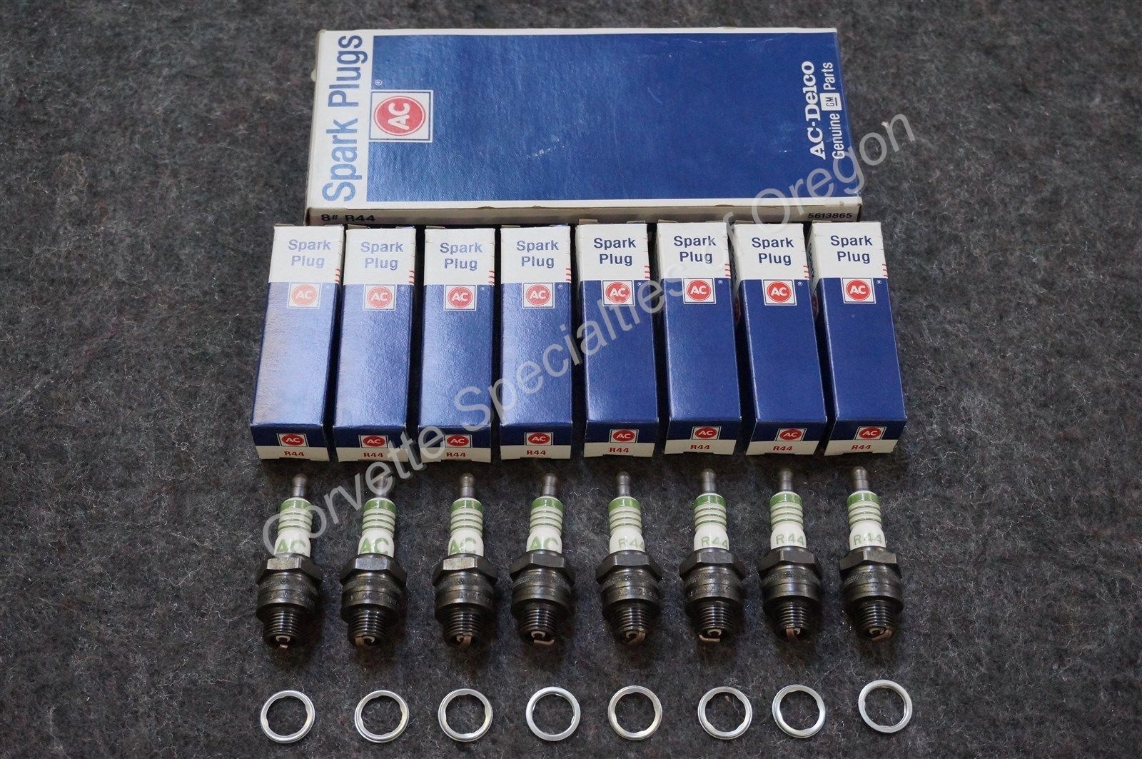 NOS 65 66 67 68 69 Corvette AC Spark Plug 5613865 R44 Camaro Chevelle ...
