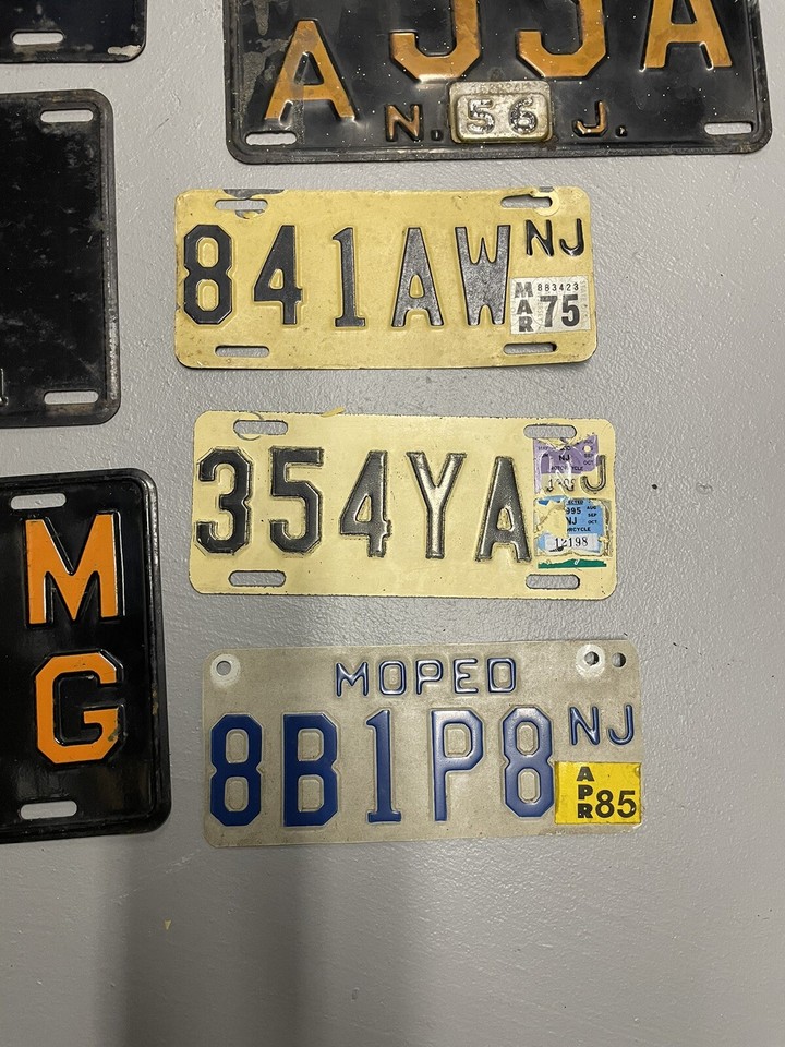 28 ANTIQUE LICENSE PLATES NJ CT WA 1940s - 1970s Motorcycle Tractor Car ...